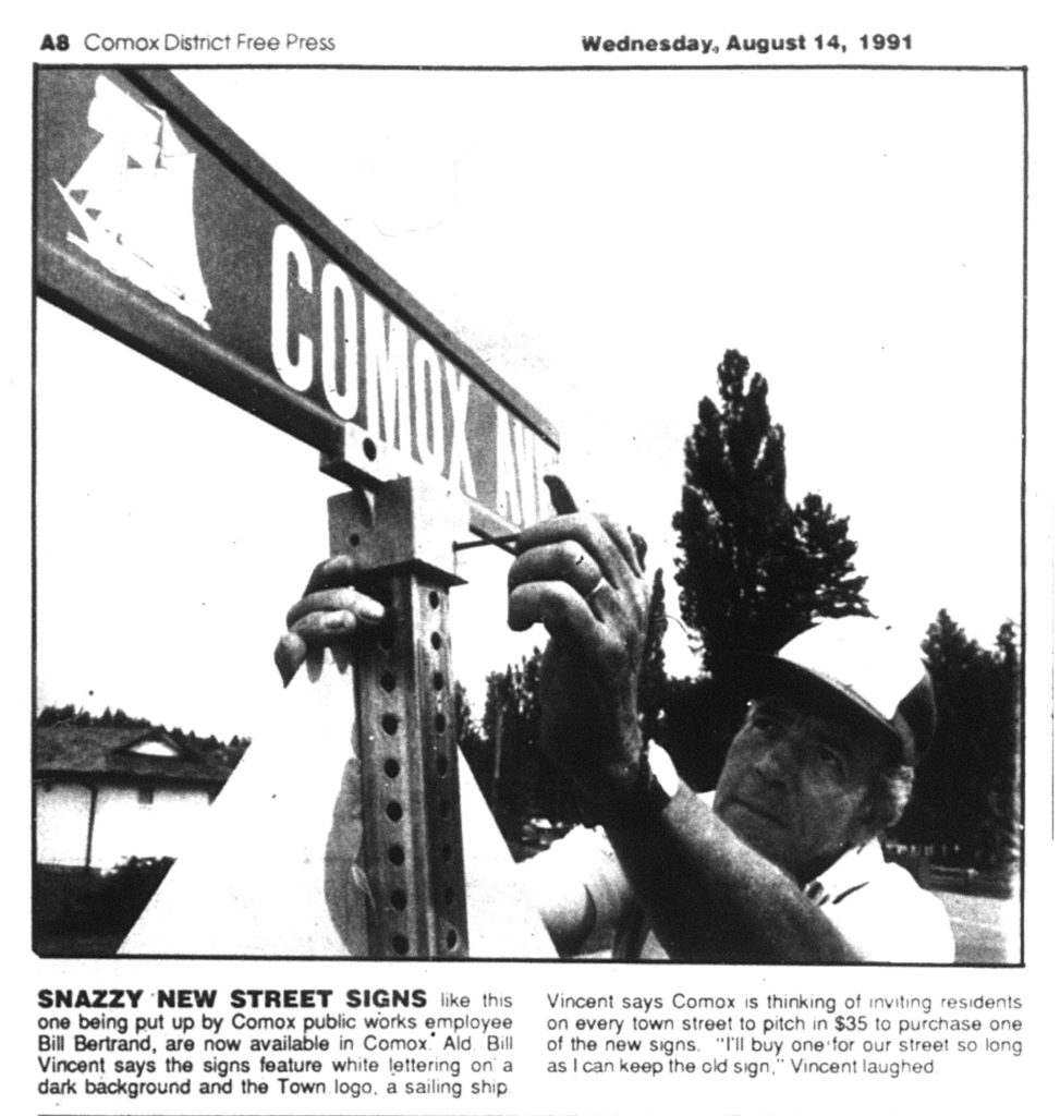 It's All There in Black and White: New Street Signs for Comox